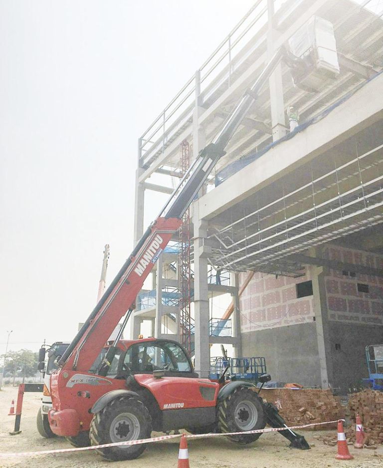 Xe nâng đa năng 17m Telehandler Manitou MT1740 SLT - MC Industries