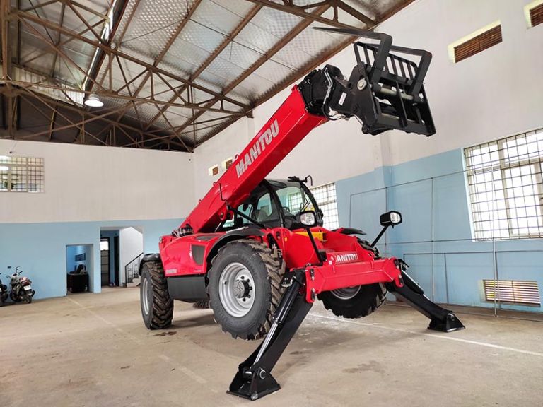 Giá thuê xe nâng đa năng Telehandler Manitou MT-X 1440